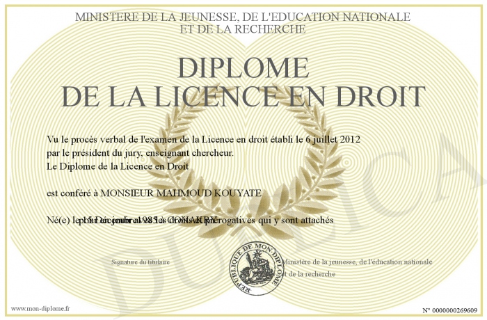 Diplome-de-la-Licence-en-Droit