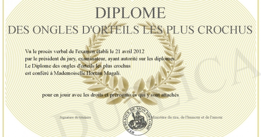 Diplome des ongles d orteils les plus crochus